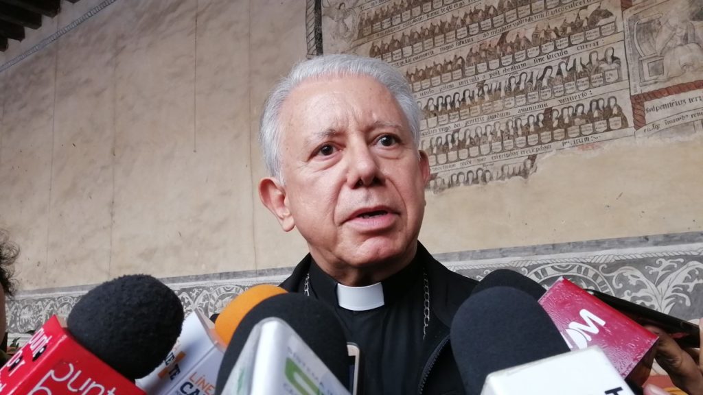 “La gente tiene miedo de ir a misa en la noche”, reconoce el obispo ...