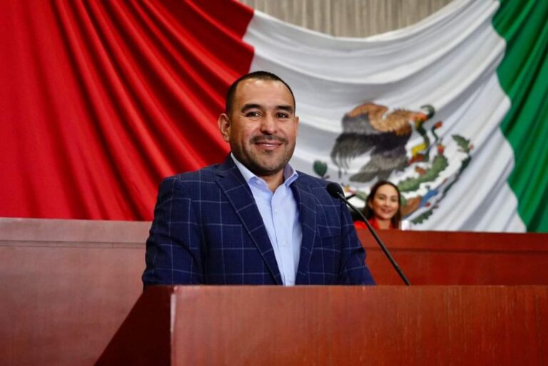 Recibe Agustín Alonso Gutiérrez constancia de mayoría – Conurbados