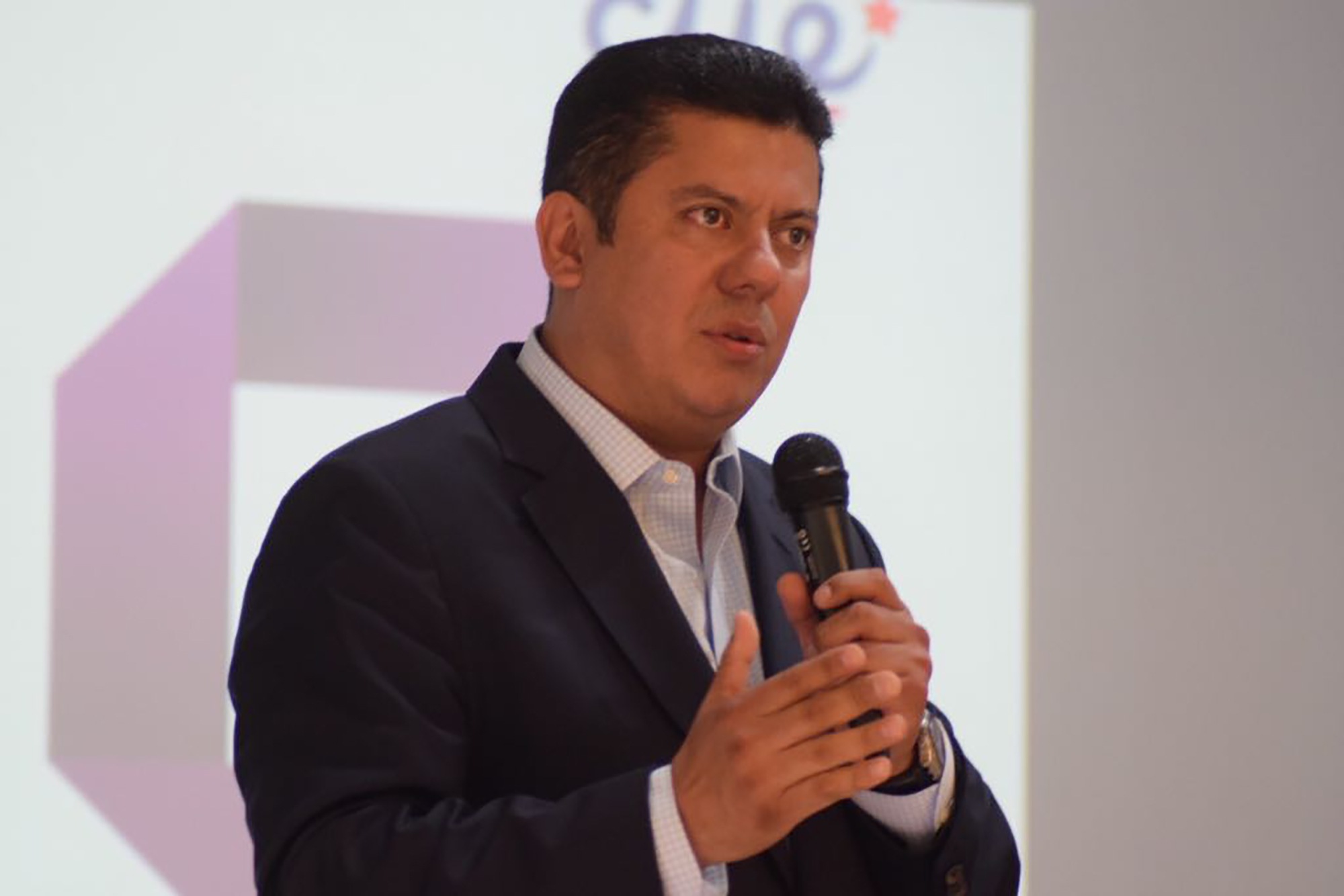 Exige Javier Bolaños esclarecer la muerte de bebés en el hospital ...